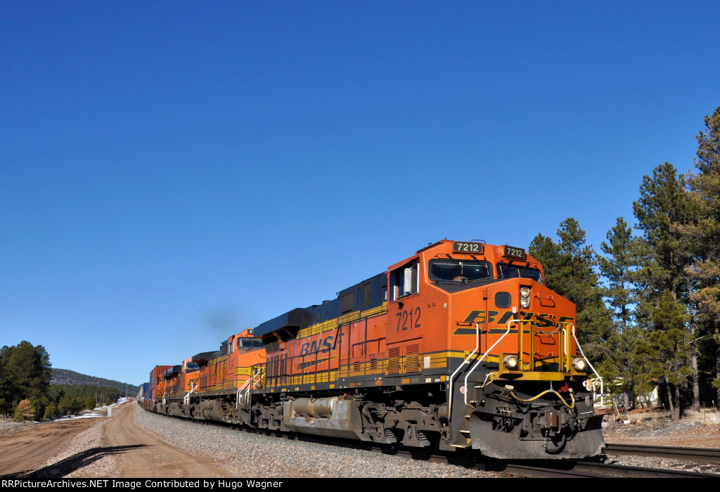BNSF 7212